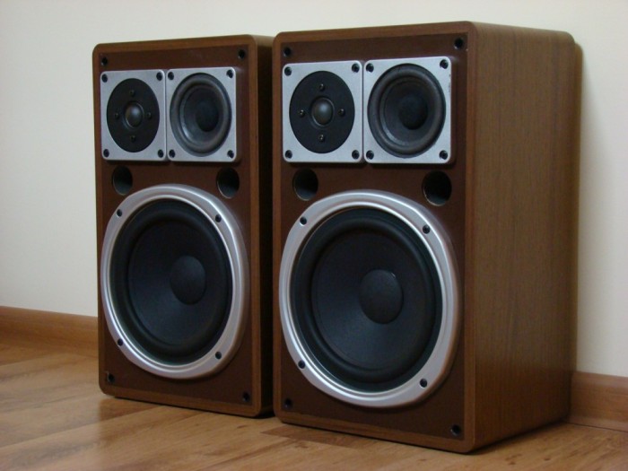 Boxe pe 3 cai... - Forumul Softpedia