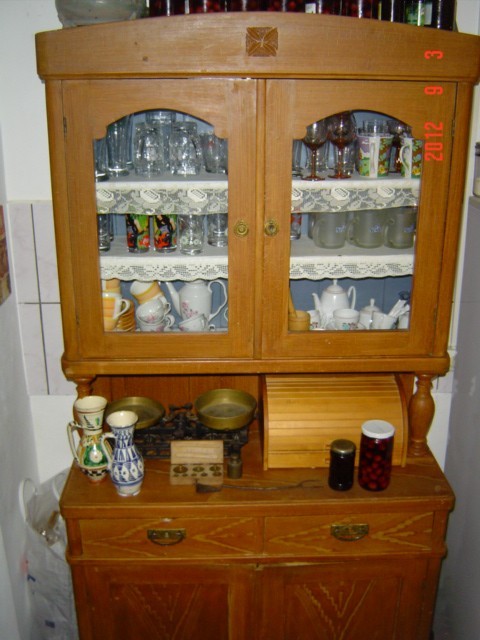 Bufet, dulap vechi bucatarie(credent) - Mobilier, Altul, Rustic, 1900 ...